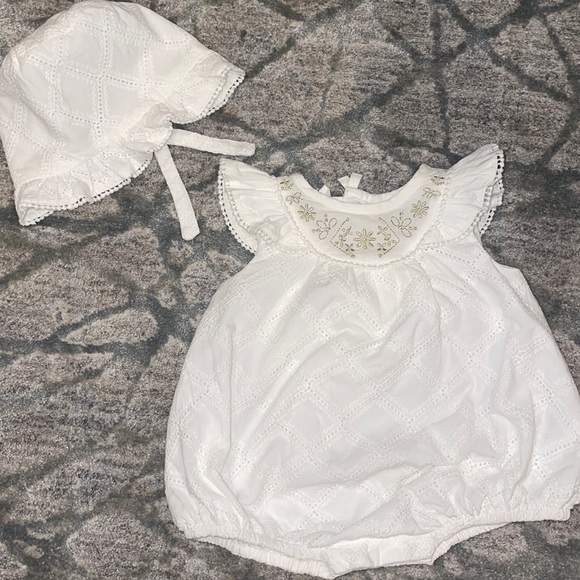 Max Studio | One Pieces | Max Studio Kids White Jumper With Hat | Poshmark